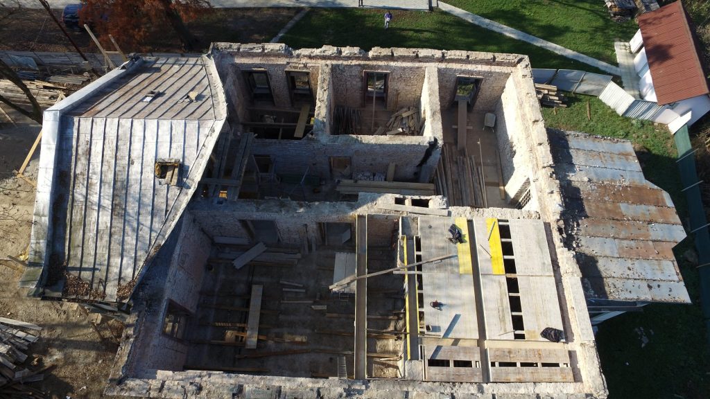 Reabilitarea castelului Teleki - Castel Teleki - Coltau